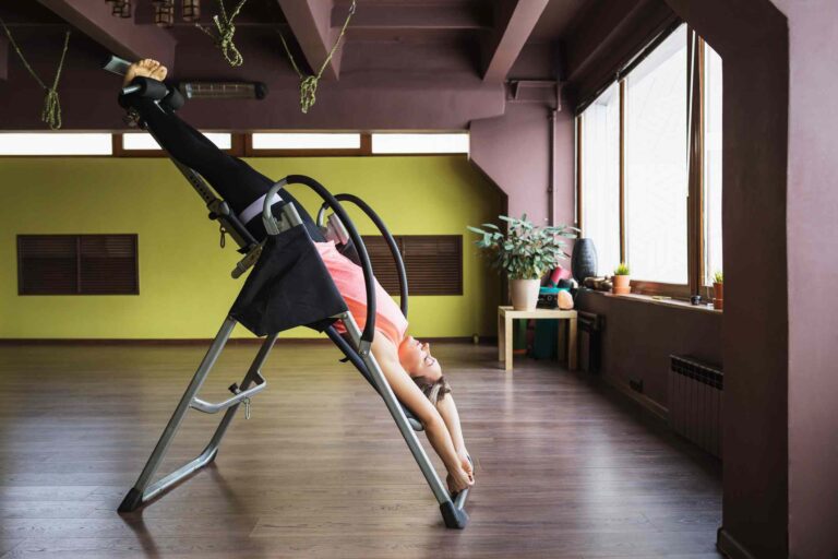 How to Properly Use an Inversion Table? - Meghan Takacs